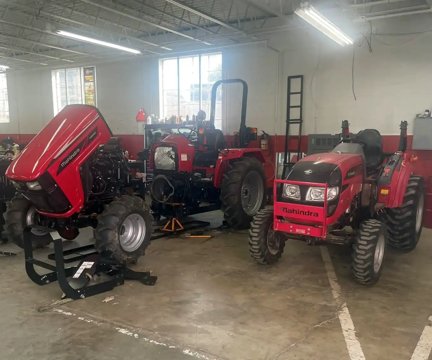 Tractor and Equipment Service | Specialty RV Sales Lancaster